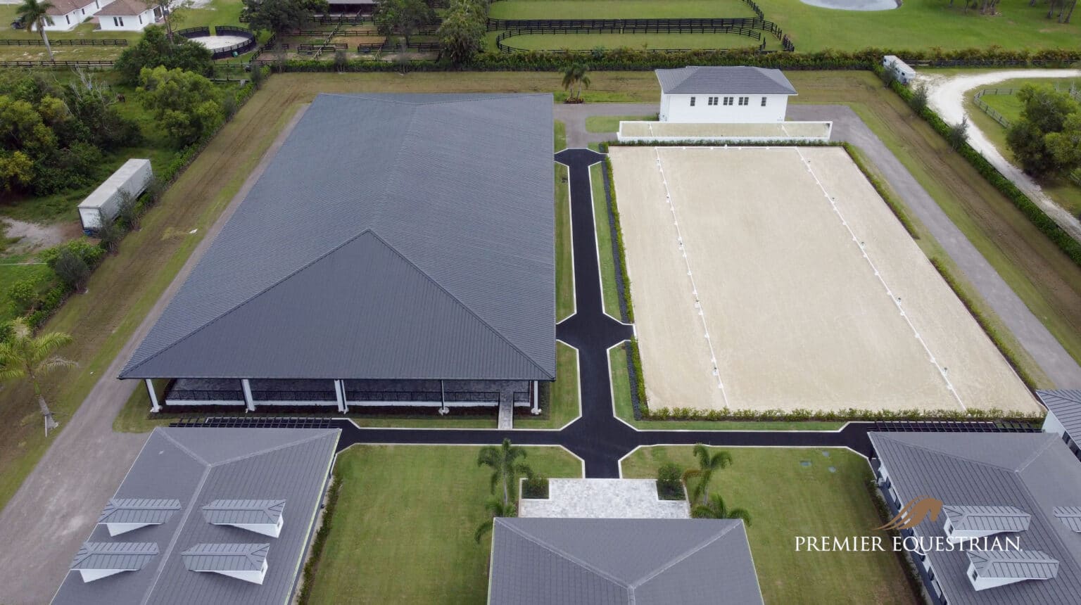 Arion Ebb & Flow Arena | Horse Arena Base |Premier Equestrian Arion Ebb & Flow Arena | Horse Arena Base |Premier Equestrian
